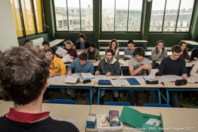 The teaching of physics at the ENS | Département de Physique de l'Ecole ...